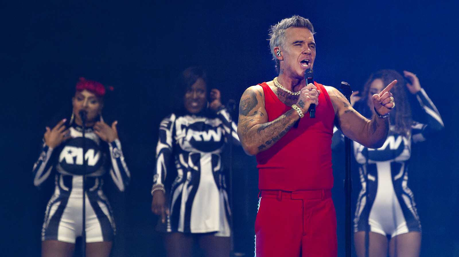 Robbie Williams Releases First Official Fifa Anthem "Desire" | Sweden ...