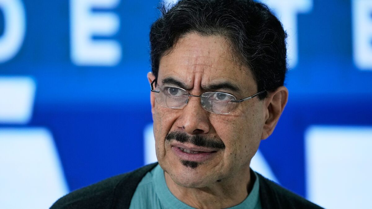 Leftist candidate Iván Cepeda admits defeat in Colombia's presidential ...