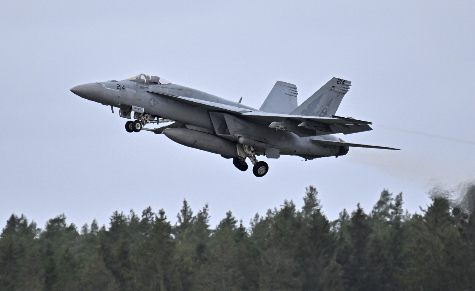 Fighter Jet Crashes in Finland Pilot Safely Ejects | Sweden Herald