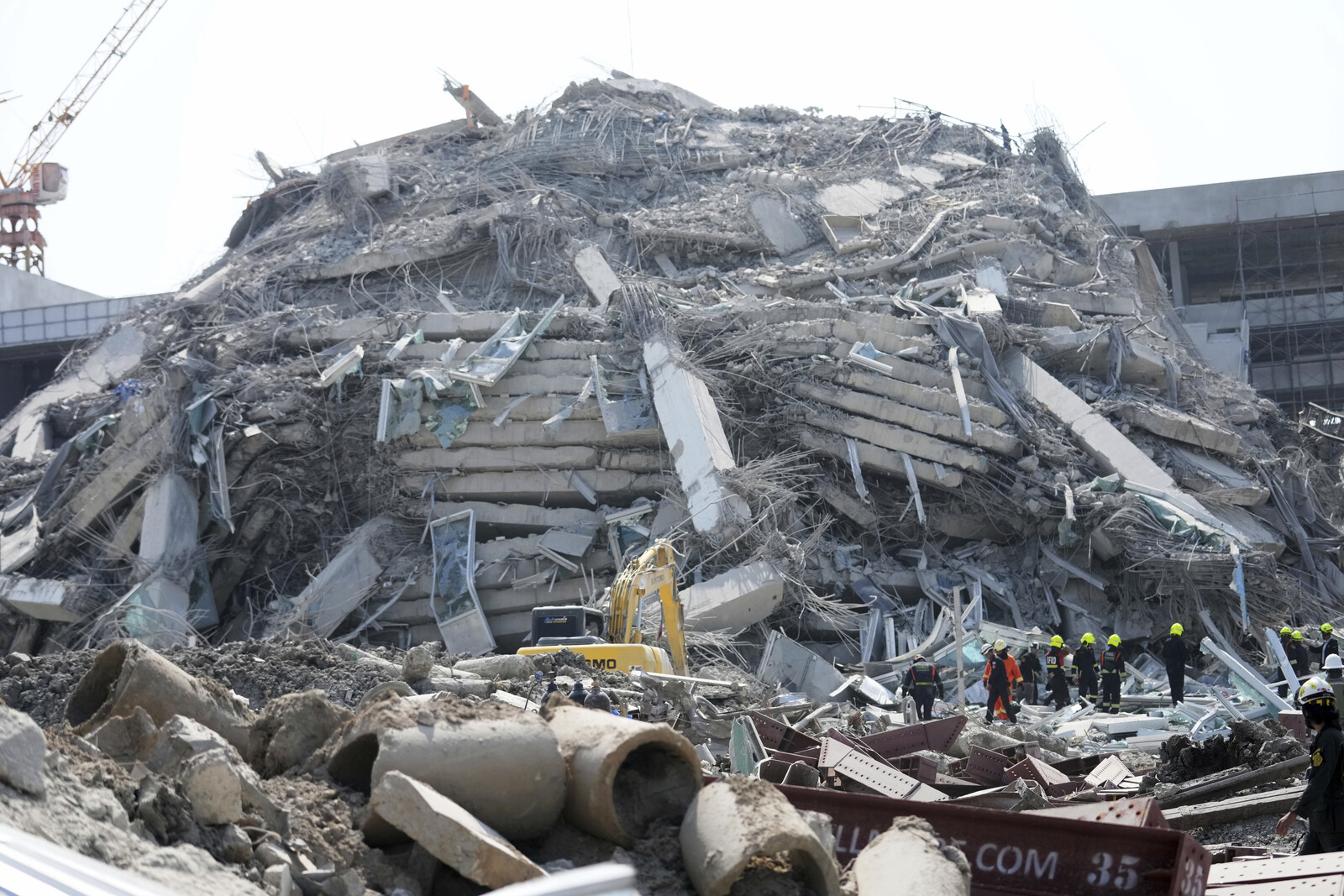 Swedish Footballers Flee Bangkok Quake: A Harrowing Escape | Sweden Herald