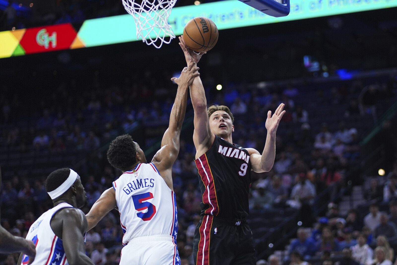 Swedish NBA Rookie Pelle Larsson Shines with 14 Points in Miami Win ...