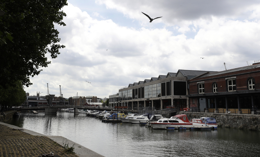Macabre discovery in Bristol: Body parts in suitcases | Sweden Herald