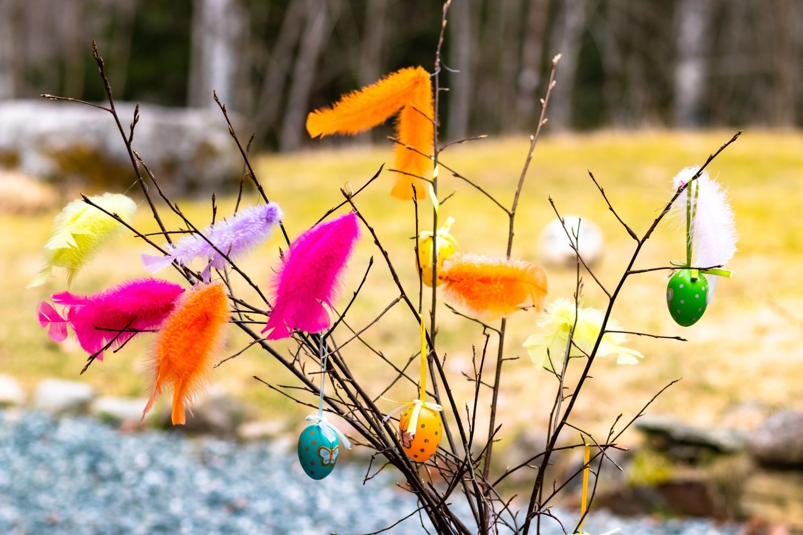 Swedish Easter Traditions - How To Celebrate A Classic Easter In Sweden ...