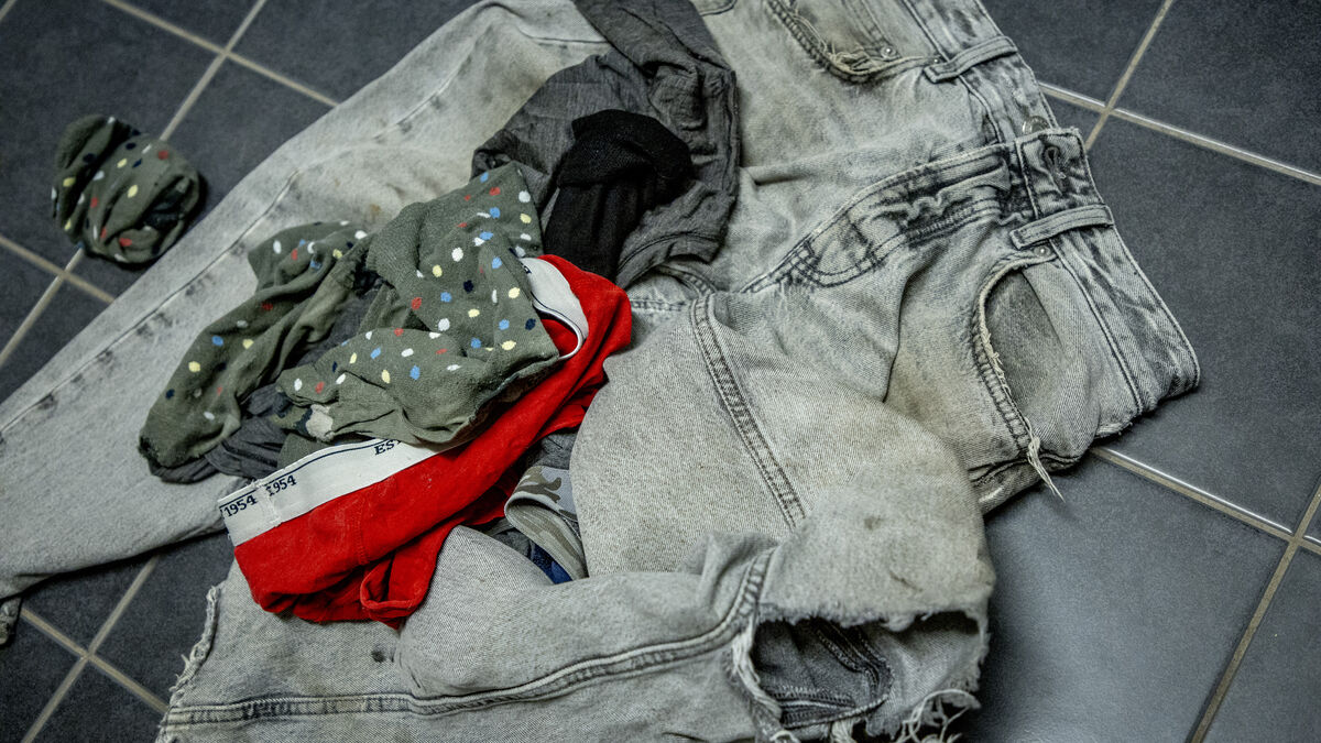 Broken Clothes Can Now Be Disposed of in Trash | Sweden Herald