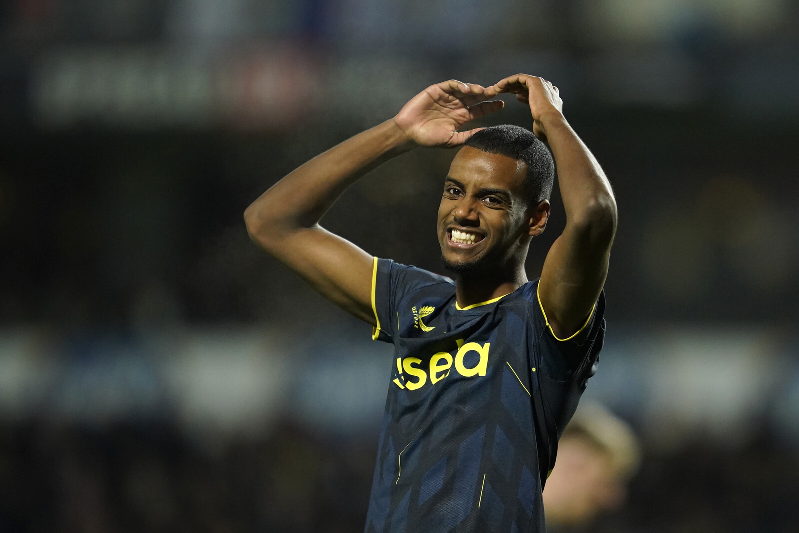 Alexander Isak goalless and substituted – at halftime | Sweden Herald