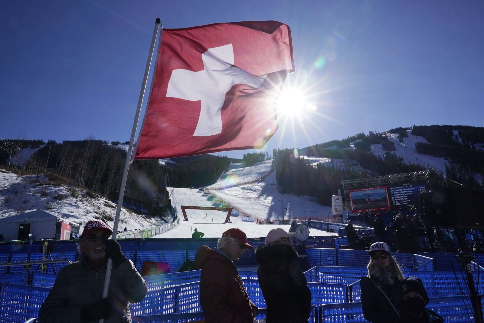Switzerland Nears Zero Interest Rate as Central Bank Cuts Again ...