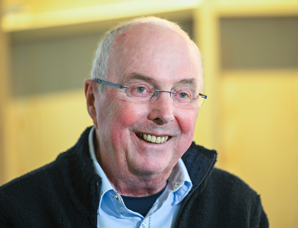 Svennis laid to rest in his hometown: "Open doors" | Sweden Herald