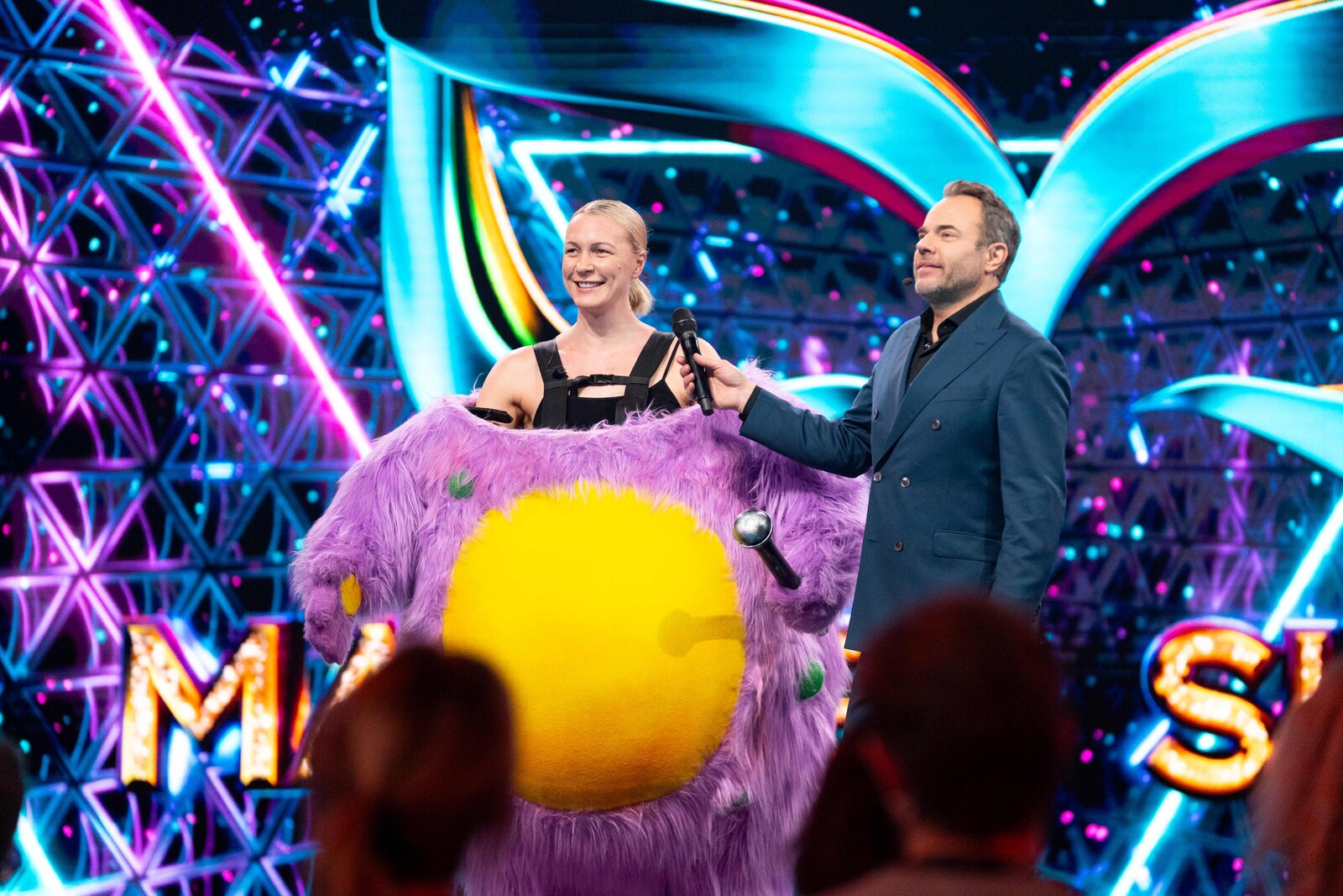 Olympic Champion Sarah Sjöström First Out on Masked Singer Sweden ...